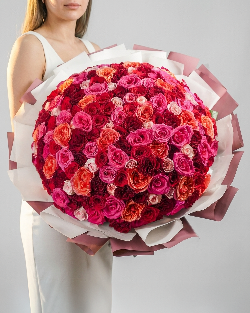 Vivid Romance Bouquet – Luxury Roses Delivery Dubai | Roses Dubai
