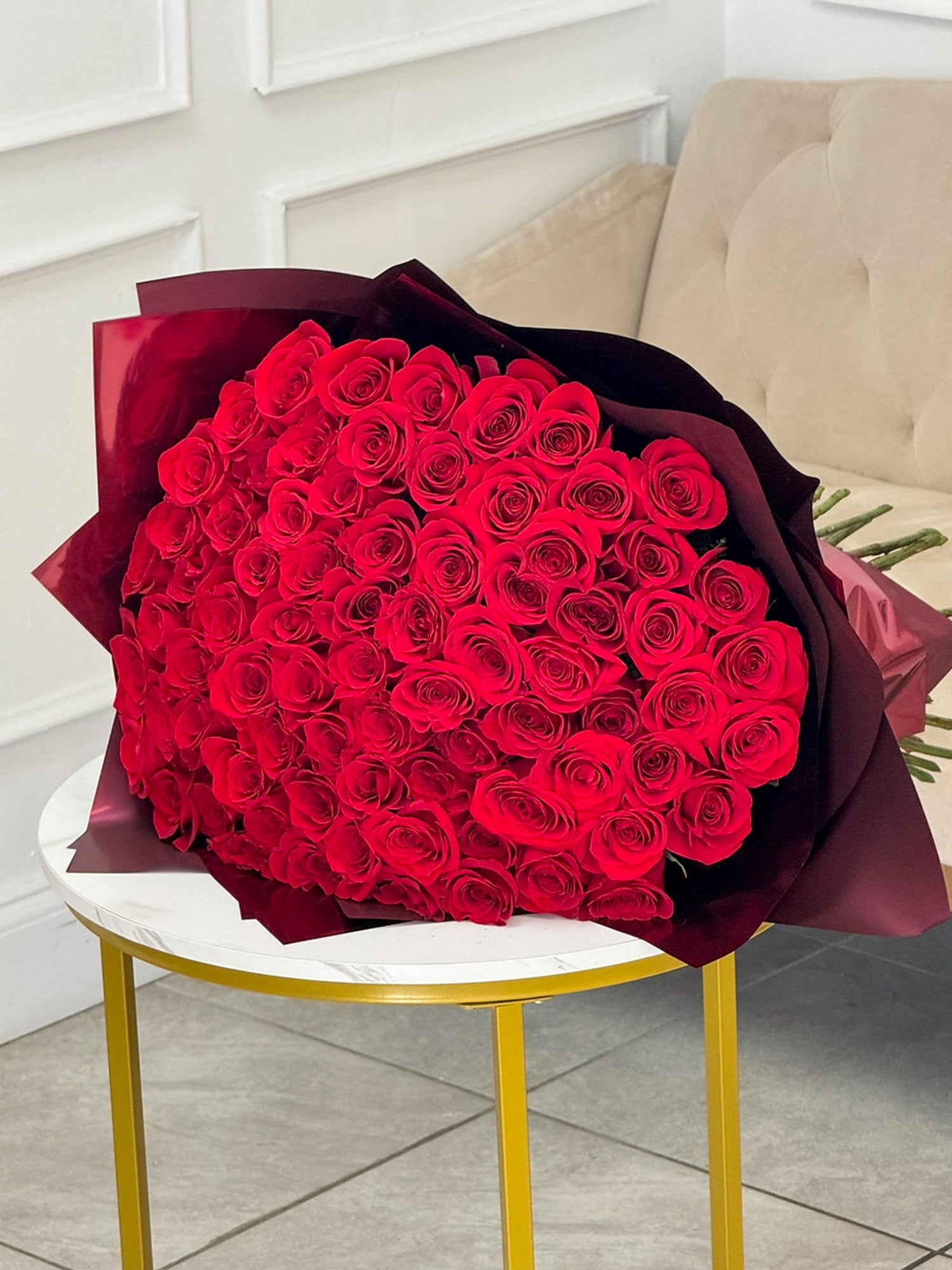 Red Rose Luxury Bouquet | Free delivery to all emirates